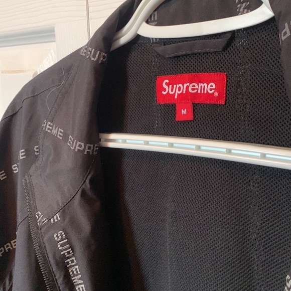 Supreme | Jackets & Coats | Mens Supreme Size Medium Black Reflective ...